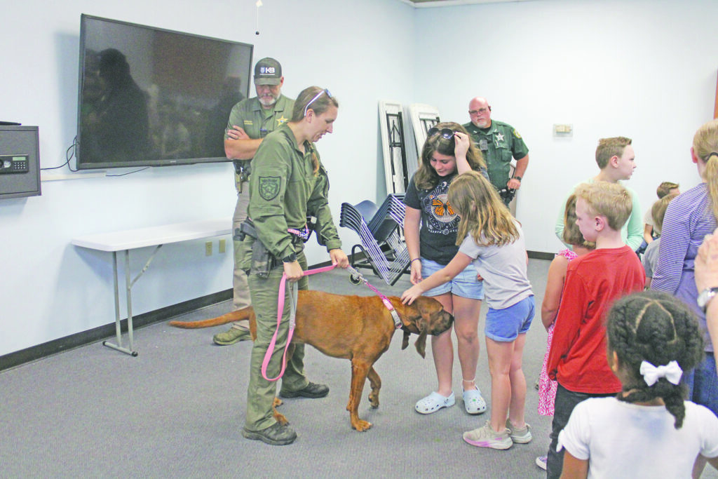 MCSO K-9 Unit visits the Madison Public Library